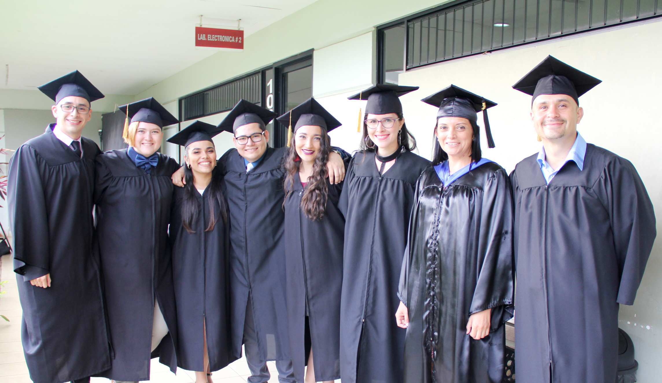 Más del 90% de las personas graduadas de las universidades estatales ...